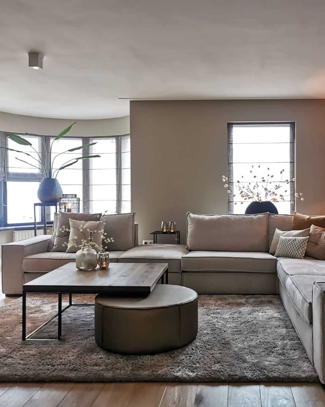 Grote hoekbank met element zonder rugleuning - Maison Manon